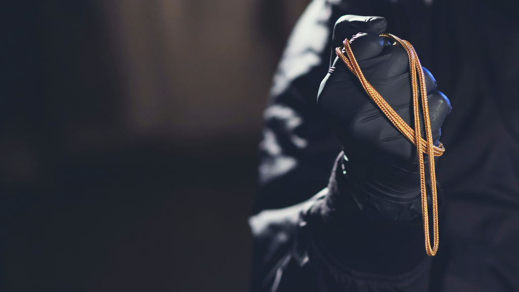 What Is the Difference Between Robbery and Burglary? | NoEntry by Sonis ...